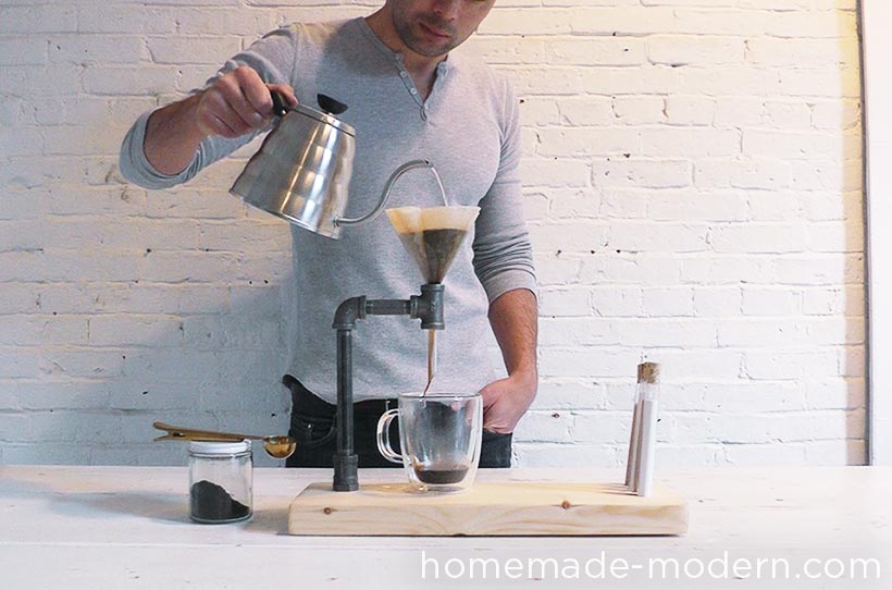 Cafetera moderna hecha en casa - Manualidades.es